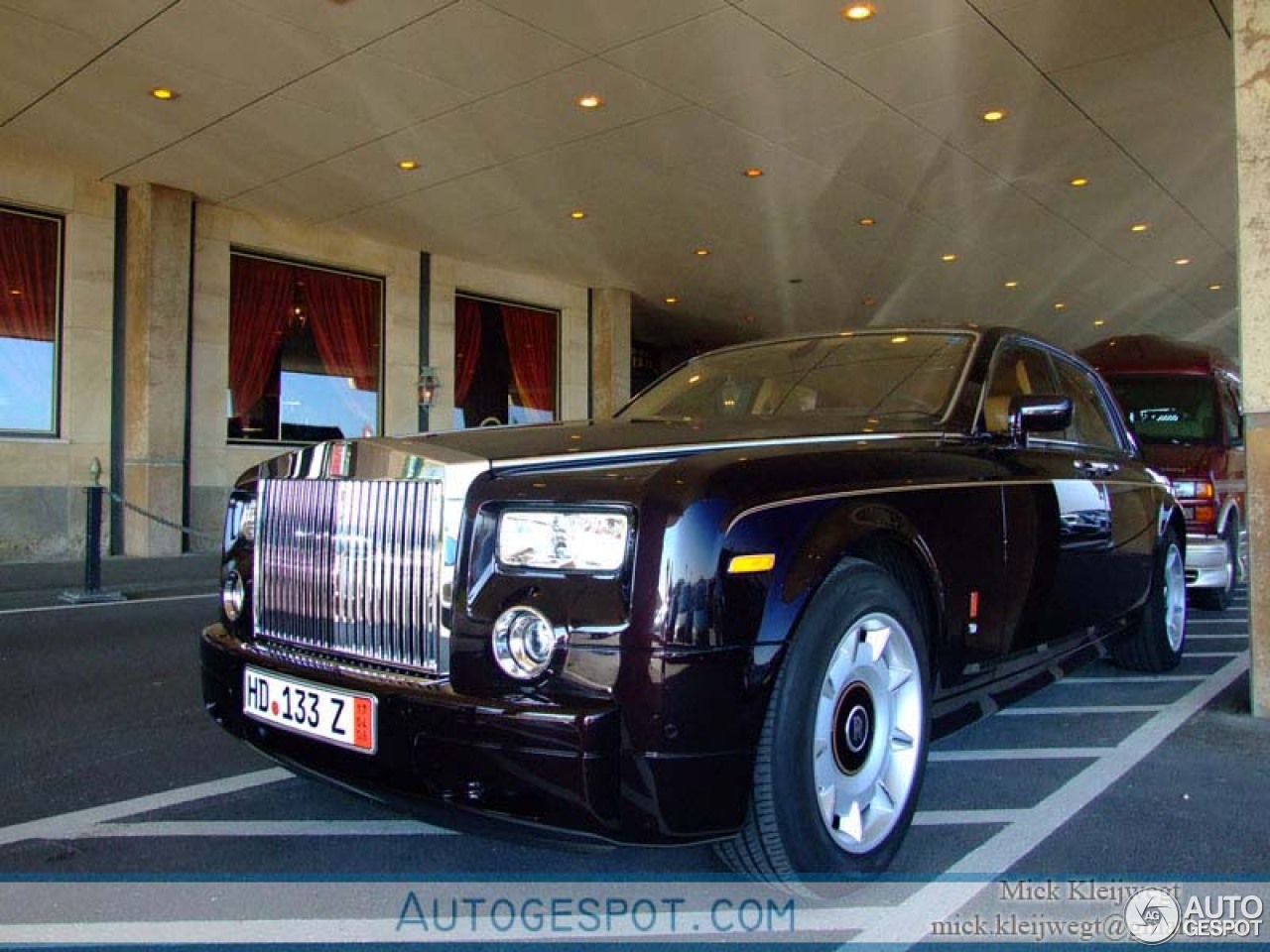100 Years in Gold: Meet the 2026 Rolls-Royce Phantom Centenary - Modern ...